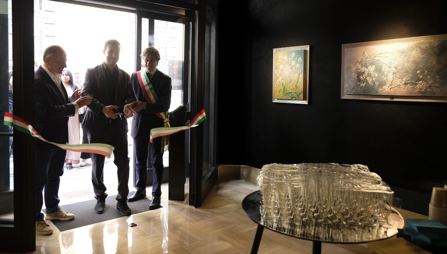 イタリア・ポントレーモリに「MAZZI FINE ART GALLERY Pontremoli Italy」が誕生 | LUX-BLO（ラグブロ。）